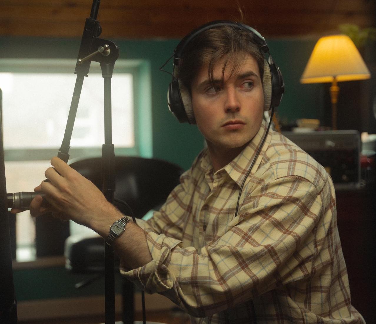 Dylan Flynn & The Dead Poets release their new single 'Shine' on June 30