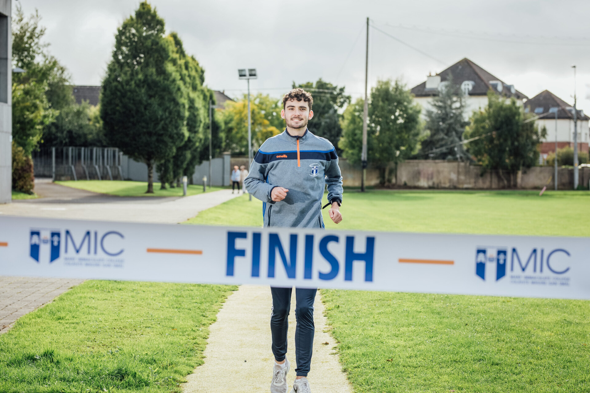 Applications Open For Mic Elite Sports Scholarship