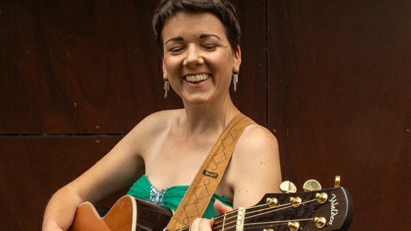 Limerick singer Tríona Horan releases debut single, 'Love is Love'