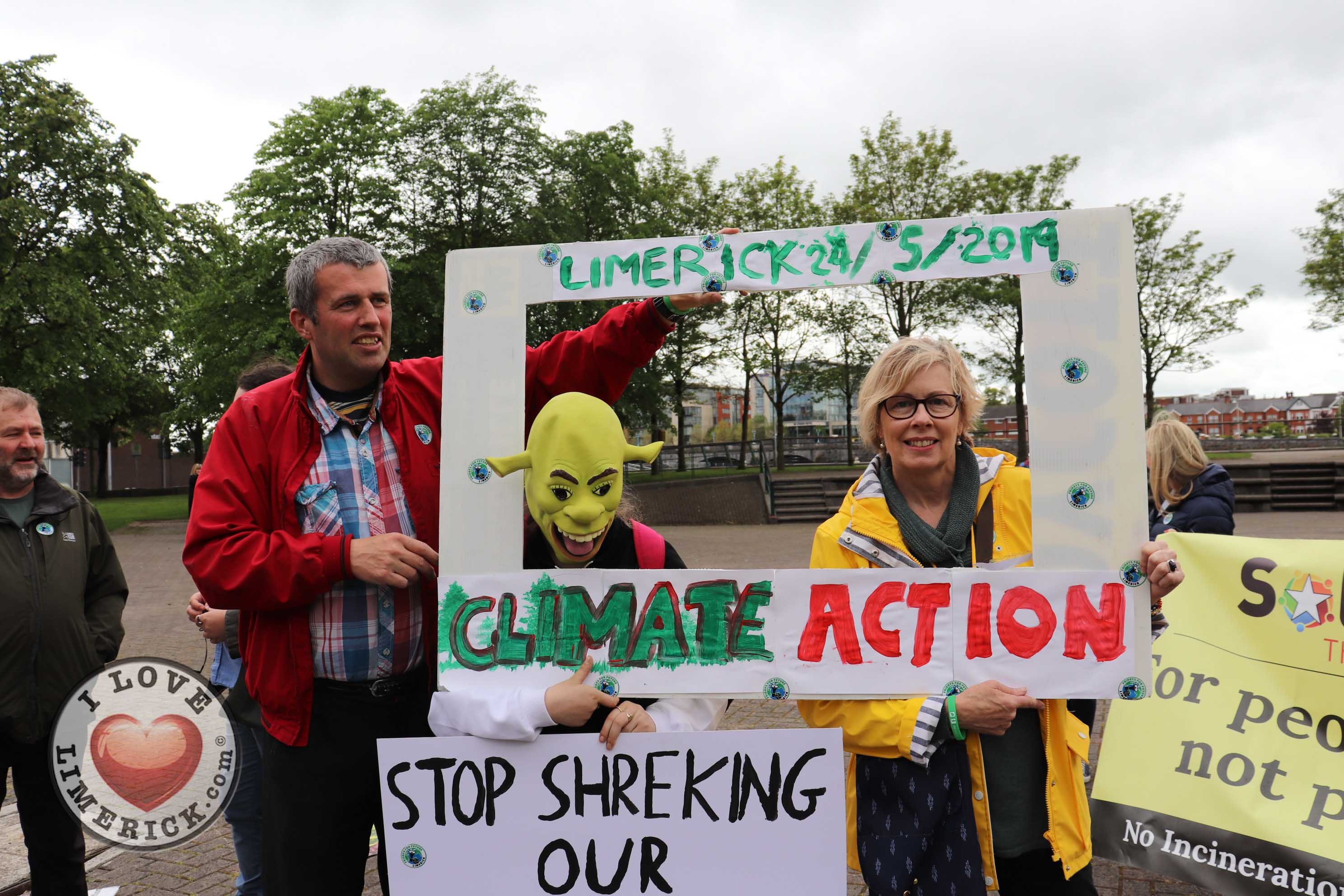 Fridays for Future Limerick hold Limerick’s Second Global Protest Fridays for Future Limerick hold Limerick’s Second Global Protest