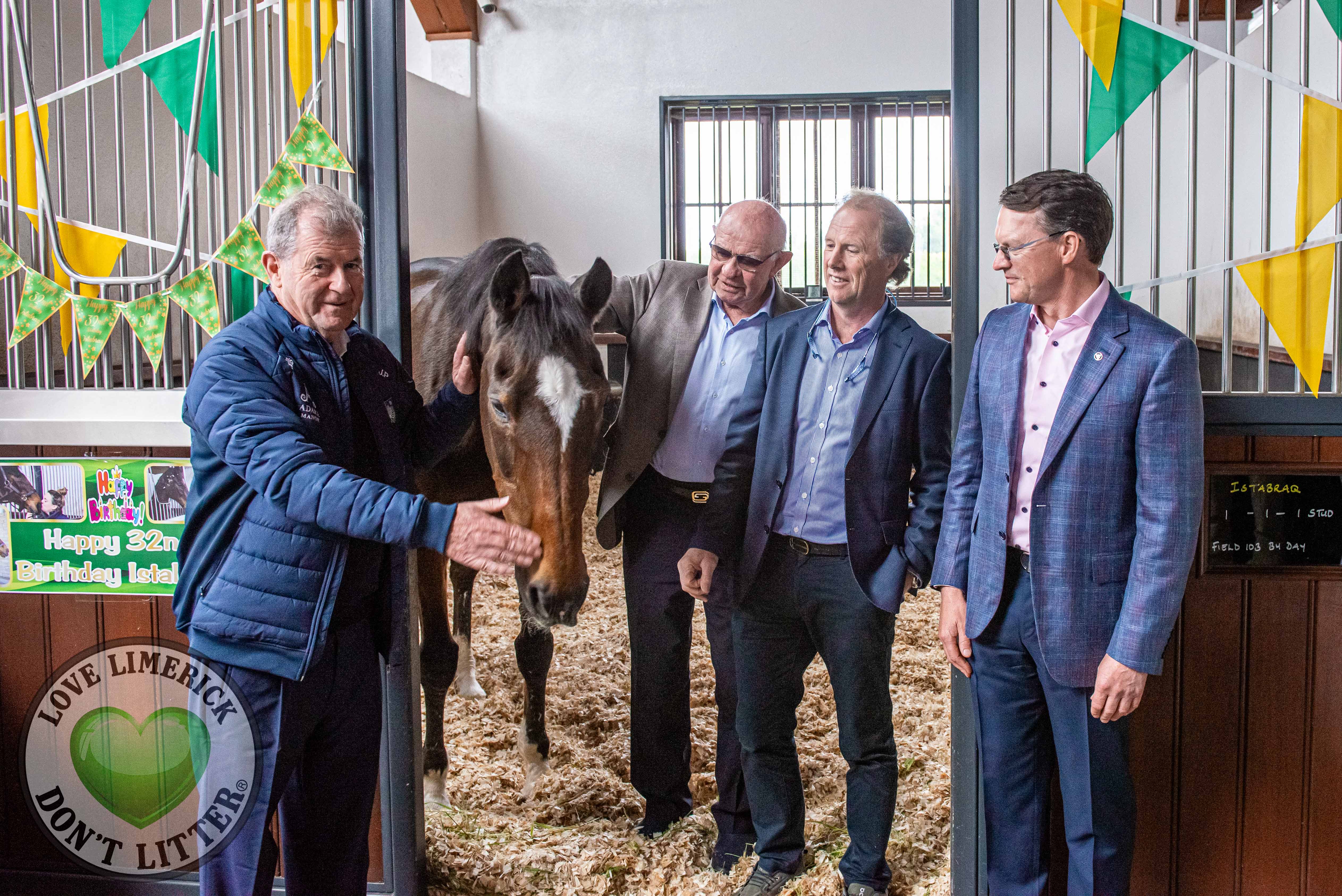 Legendary racehorse Istabraq dies aged 32