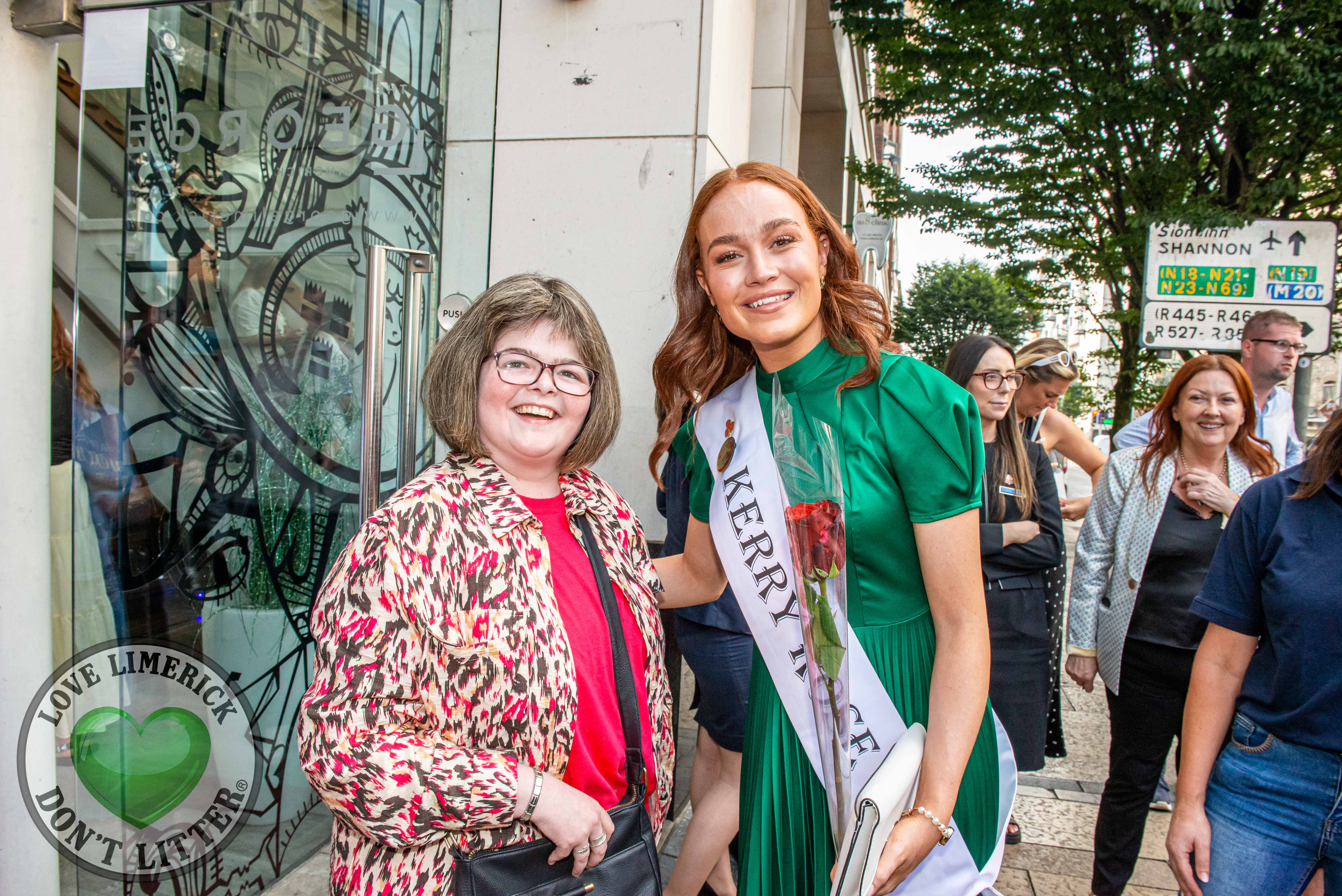 Limerick Rose Leah McMahon rapturous welcome at George Hotel