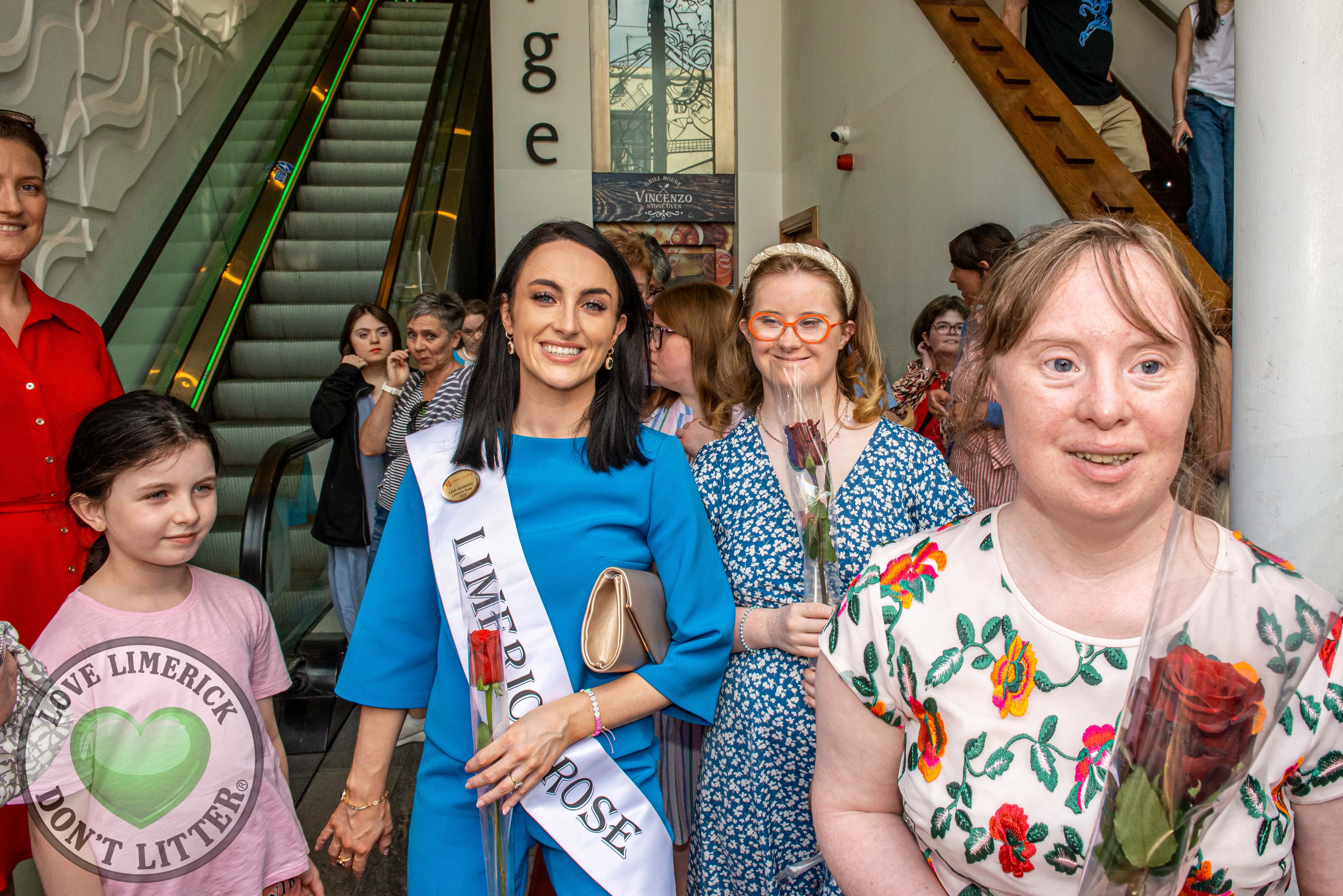 Limerick Rose Leah McMahon rapturous welcome at George Hotel