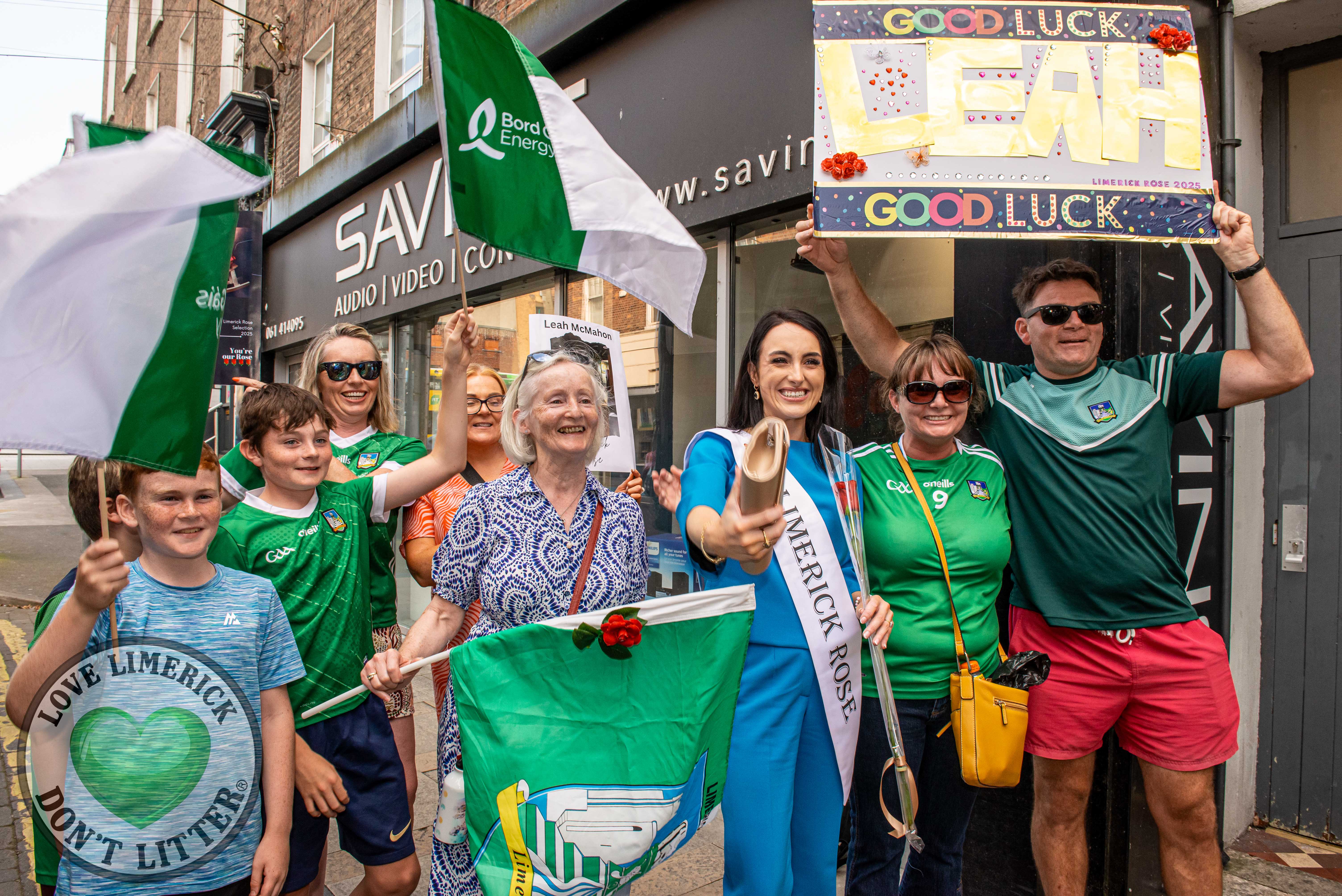Limerick Rose Leah McMahon rapturous welcome at George Hotel
