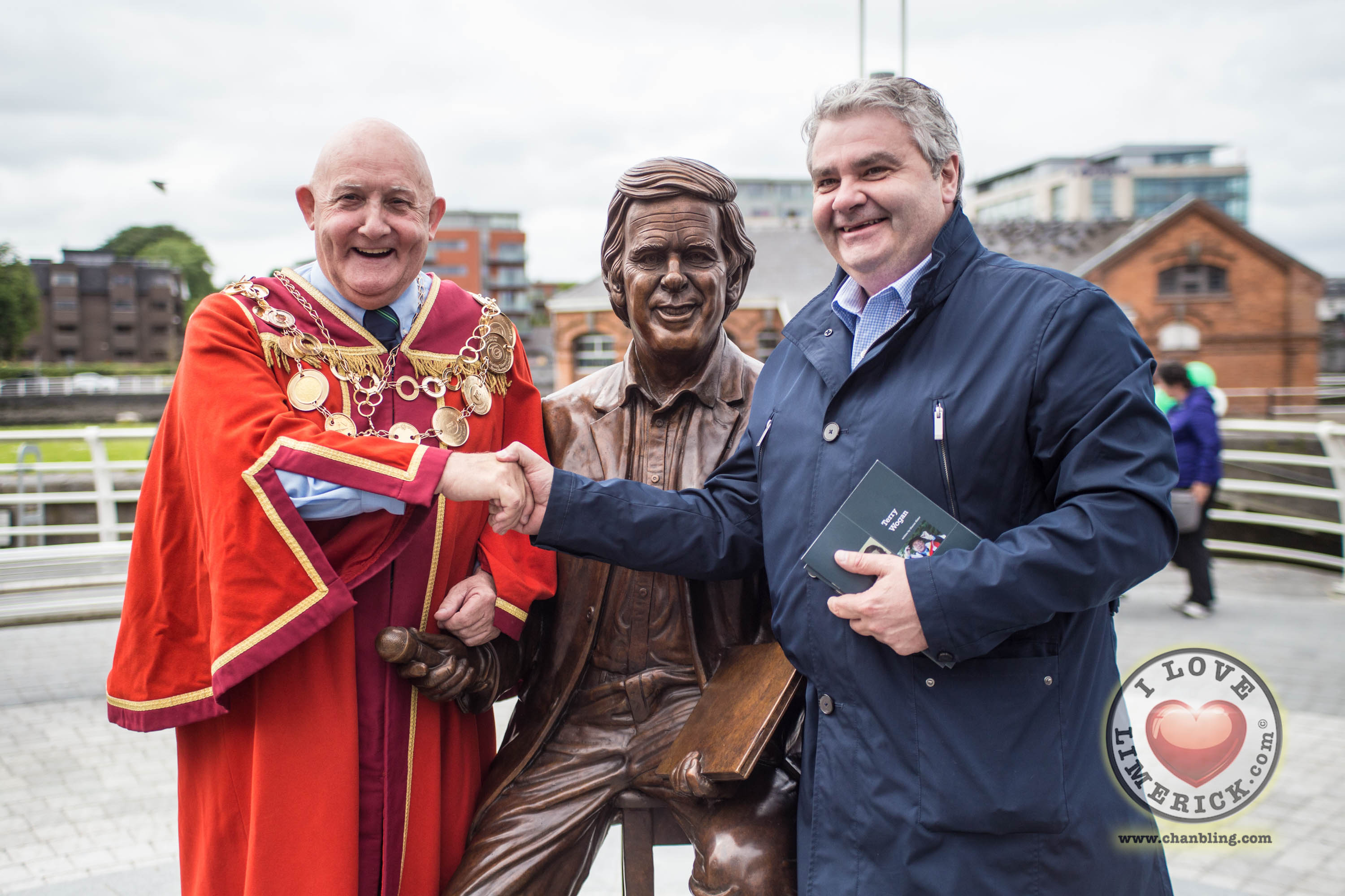 Terry Wogan Sculpture unveiled in his home town of Limerick