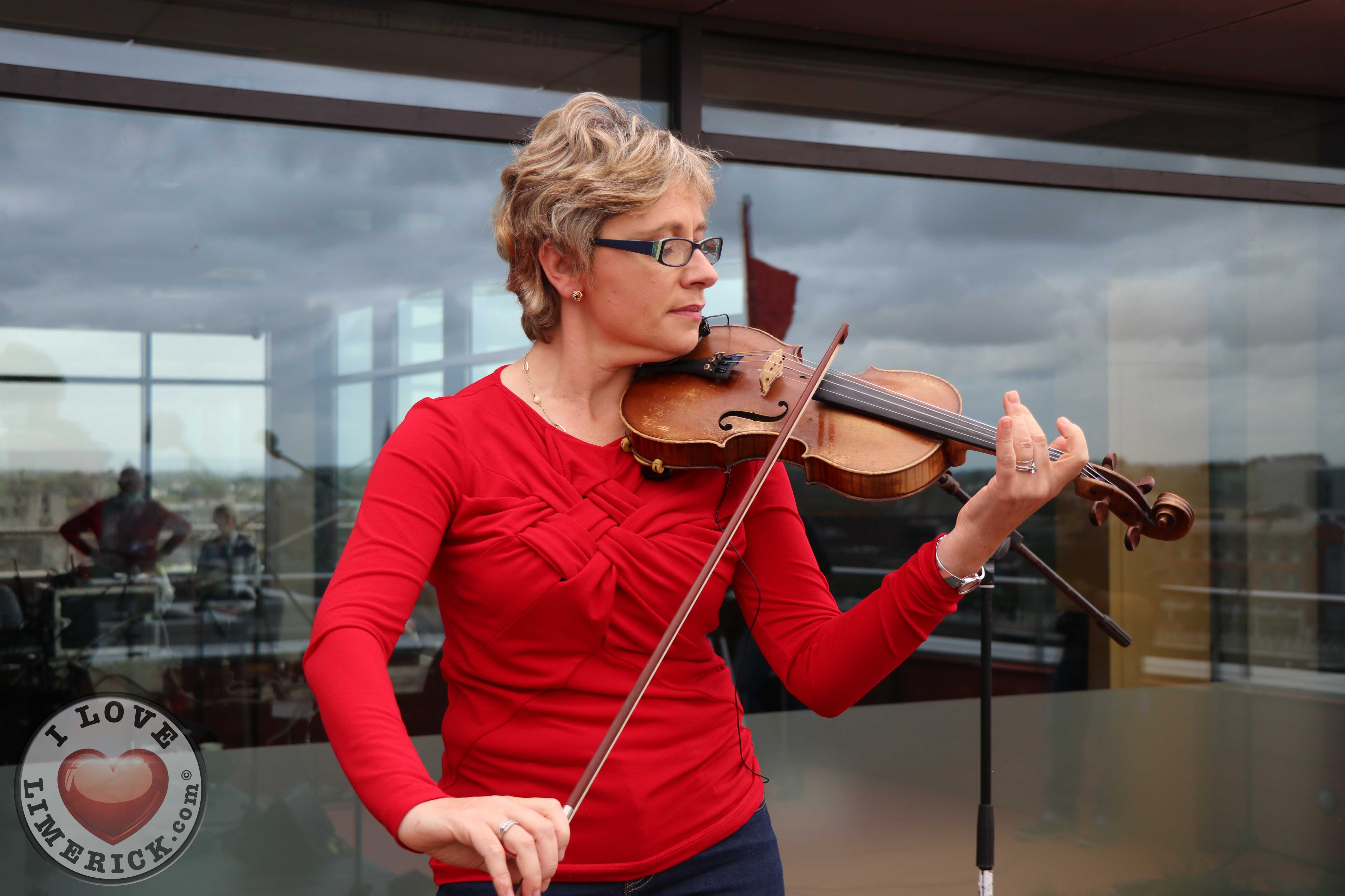 Frontline Heroes honoured in song as Limerick artists fundraise for Pieta